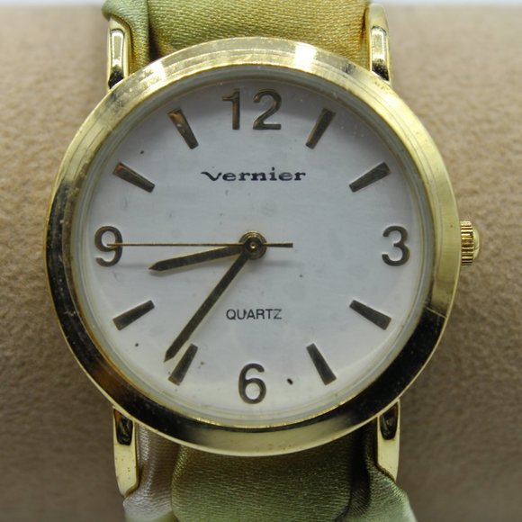 Vernier | Accessories | Vintage Vernier Gold Tone White Dial Womens ...